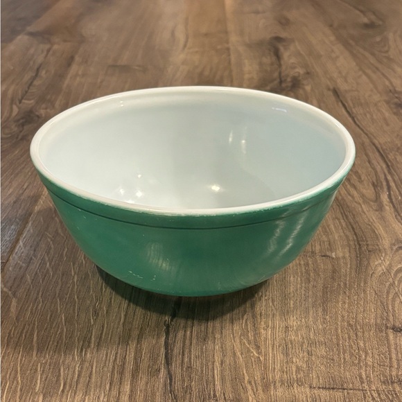 Pyrex | Kitchen | Vintage Pyrex Jade Green Mixing Bowl 43 Primary ...